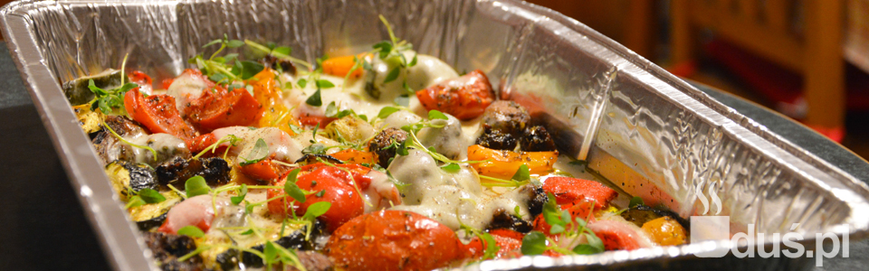 Warzywa z grilla z mozzarellą - Uduś.pl